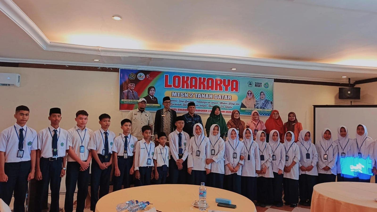 MTsN 2 Tanah Datar Melaksanakan Latihan Dasar Kepemimpinan OSIM di ...